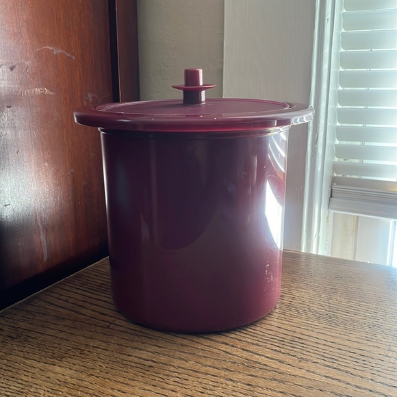 Tupperware | Kitchen | Tupperware Dark Red Maroon Canister One Only ...